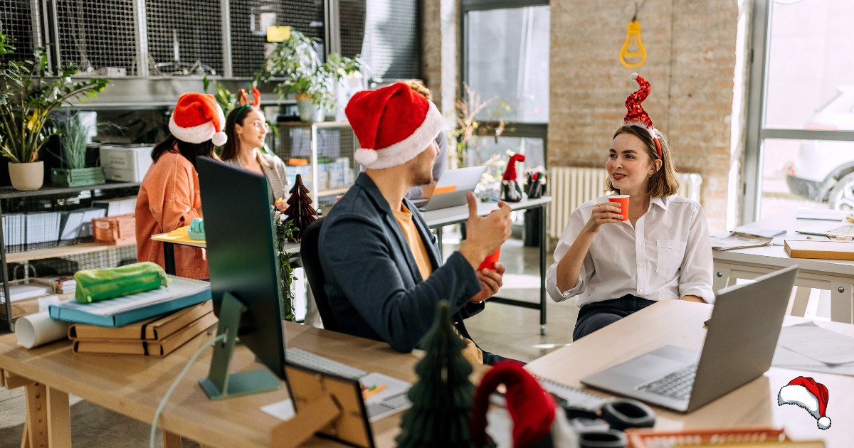 7 Christmas Office Decor Ideas to Spice Up Your Workplace This Holiday ...